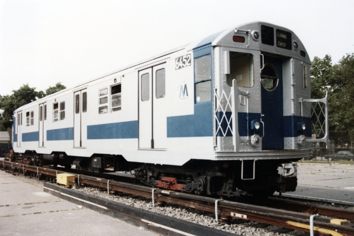 (373k, 1200x800) Country: United States City: New York System: New York ...