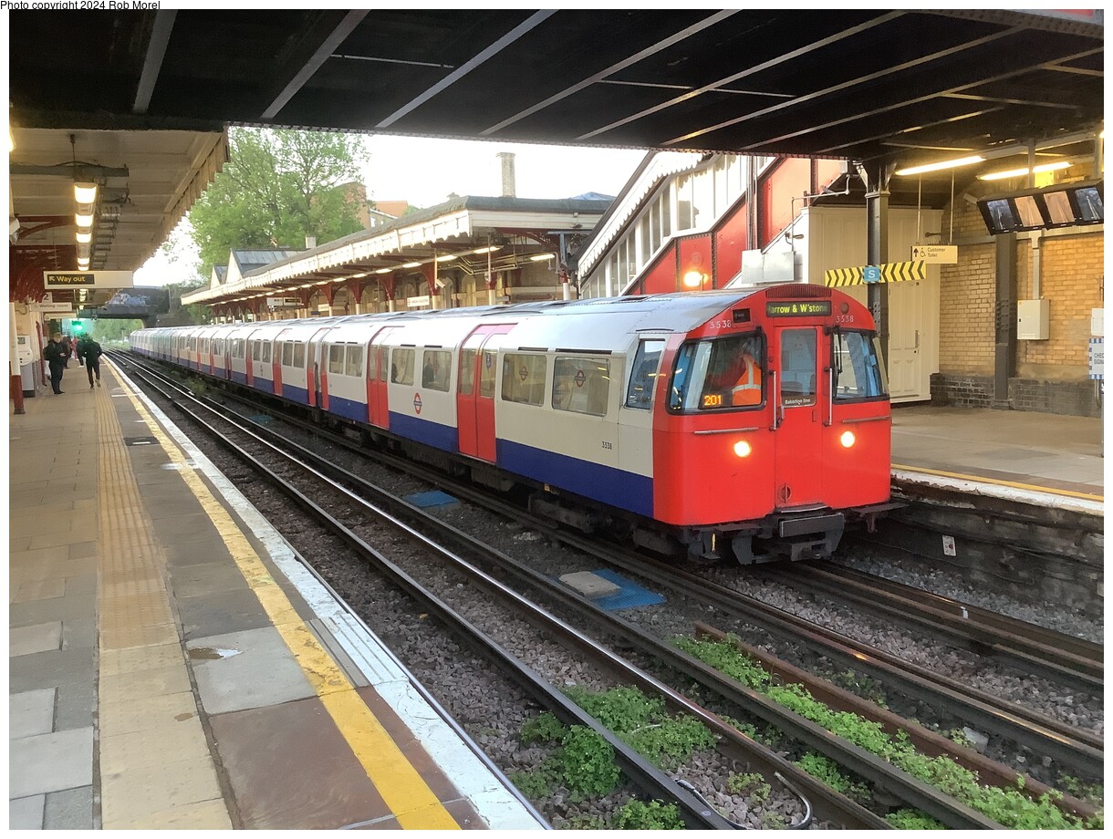 (350k, 1220x920) Country: United Kingdom City: London System: London ...