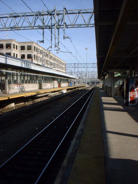 (69k, 480x640) Country: United States System: Metro-North Railroad (or ...