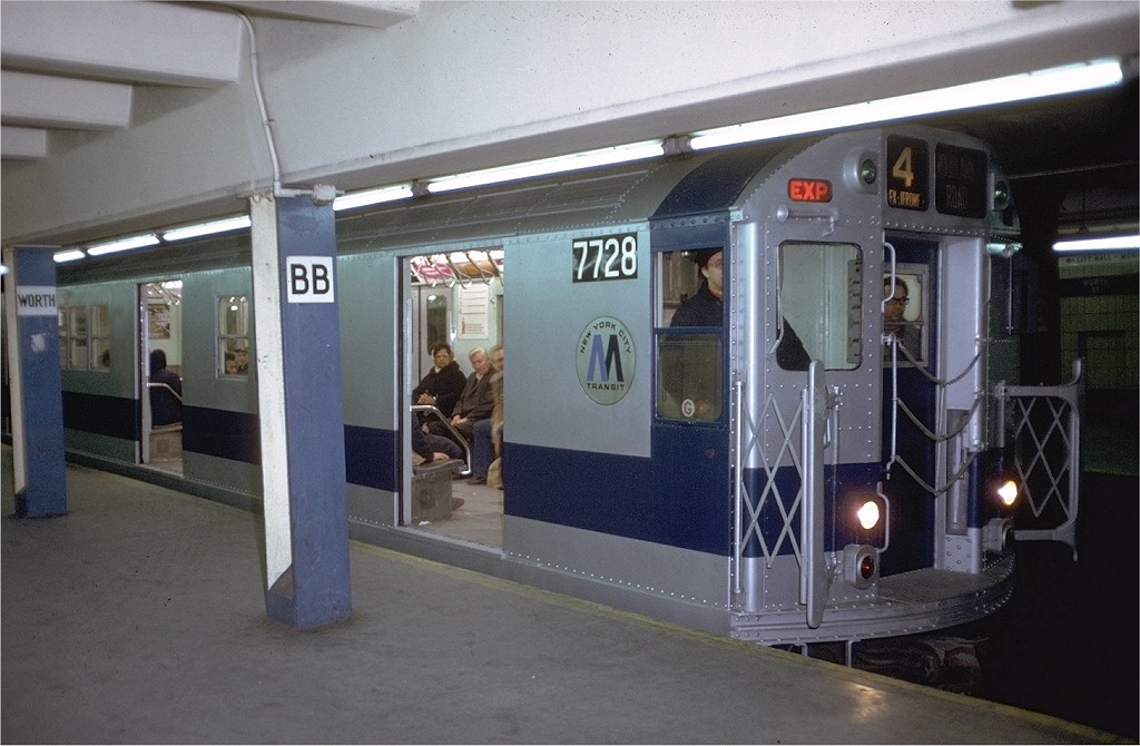 Re: [PHOTOS] Car Float Of Scrap Subway Cars