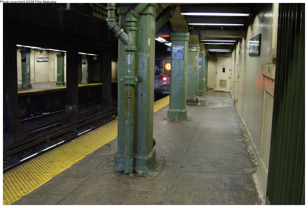 (223k, 1044x705) Country: United States City: New York System: New York ...